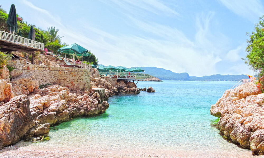 Antalya Beach Guide For Tourists - Best Beaches in Antalya